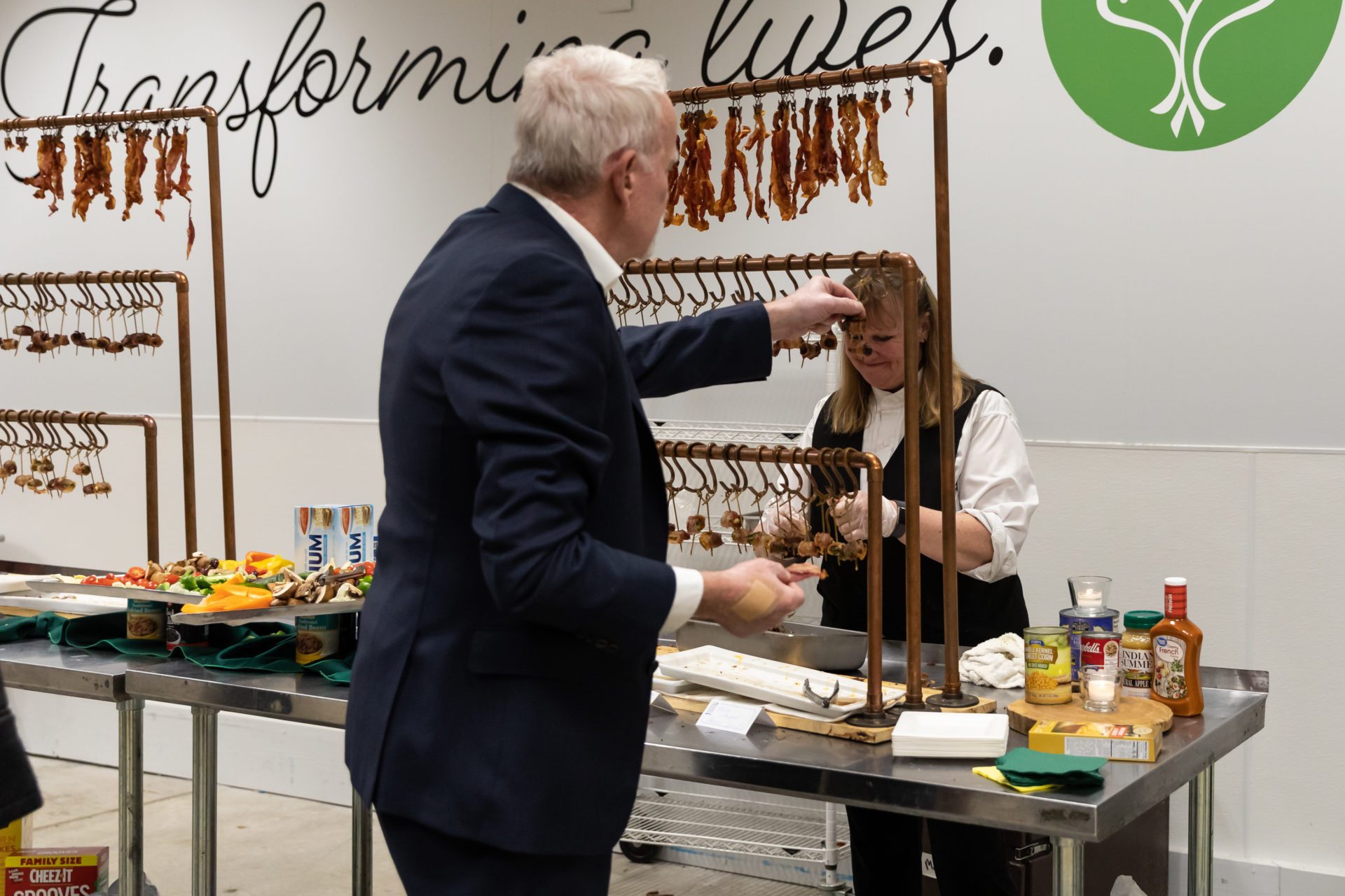 Chef Showdown Photo Gallery 2022 - Loaves & Fishes