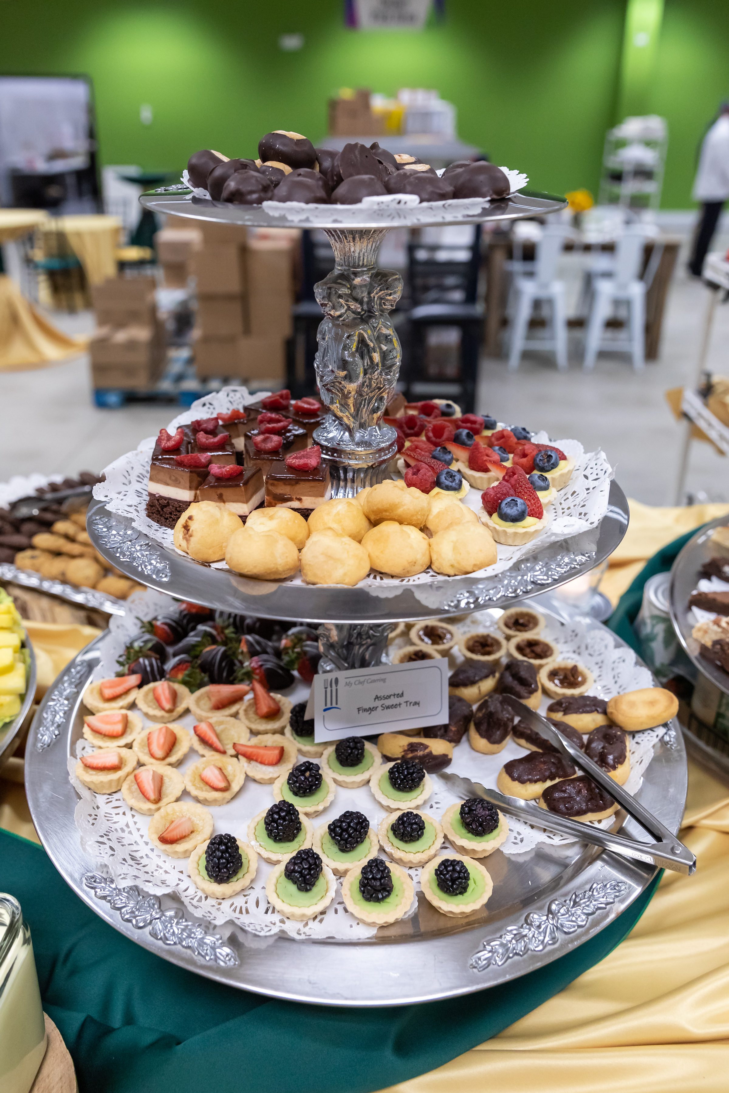 Chef Showdown Photo Gallery 2022 - Loaves & Fishes